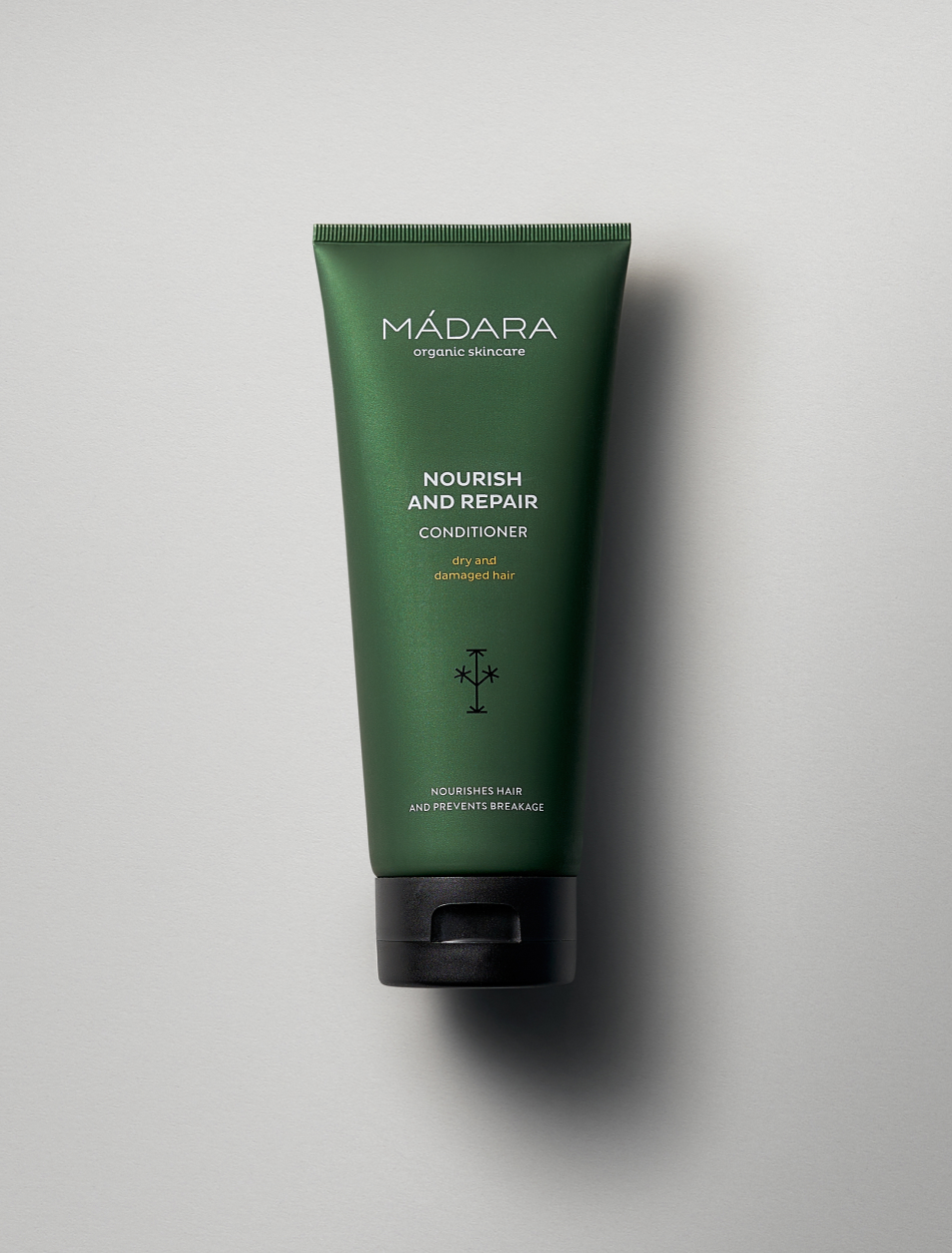 How often should you use conditioner? - MÁDARA Beauty Guide How often should you use conditioner? - MÁDARA Beauty Guide